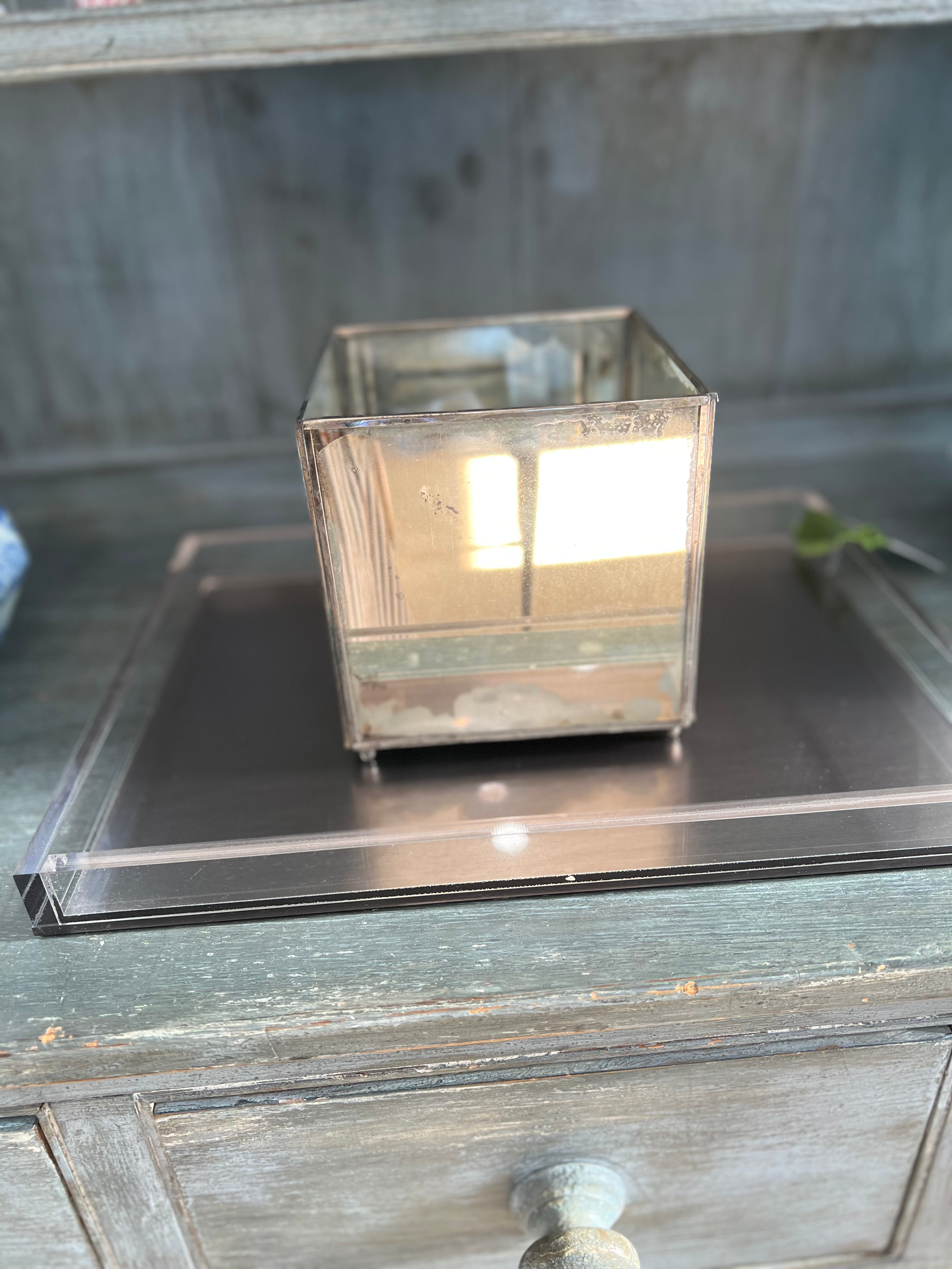 Mercury Cube – All Through the House